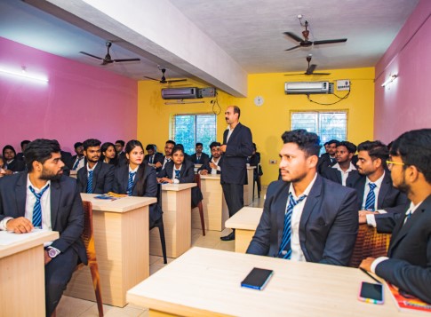 NIIS INSTITUTE OF BUSINESS ADMINISTRATION